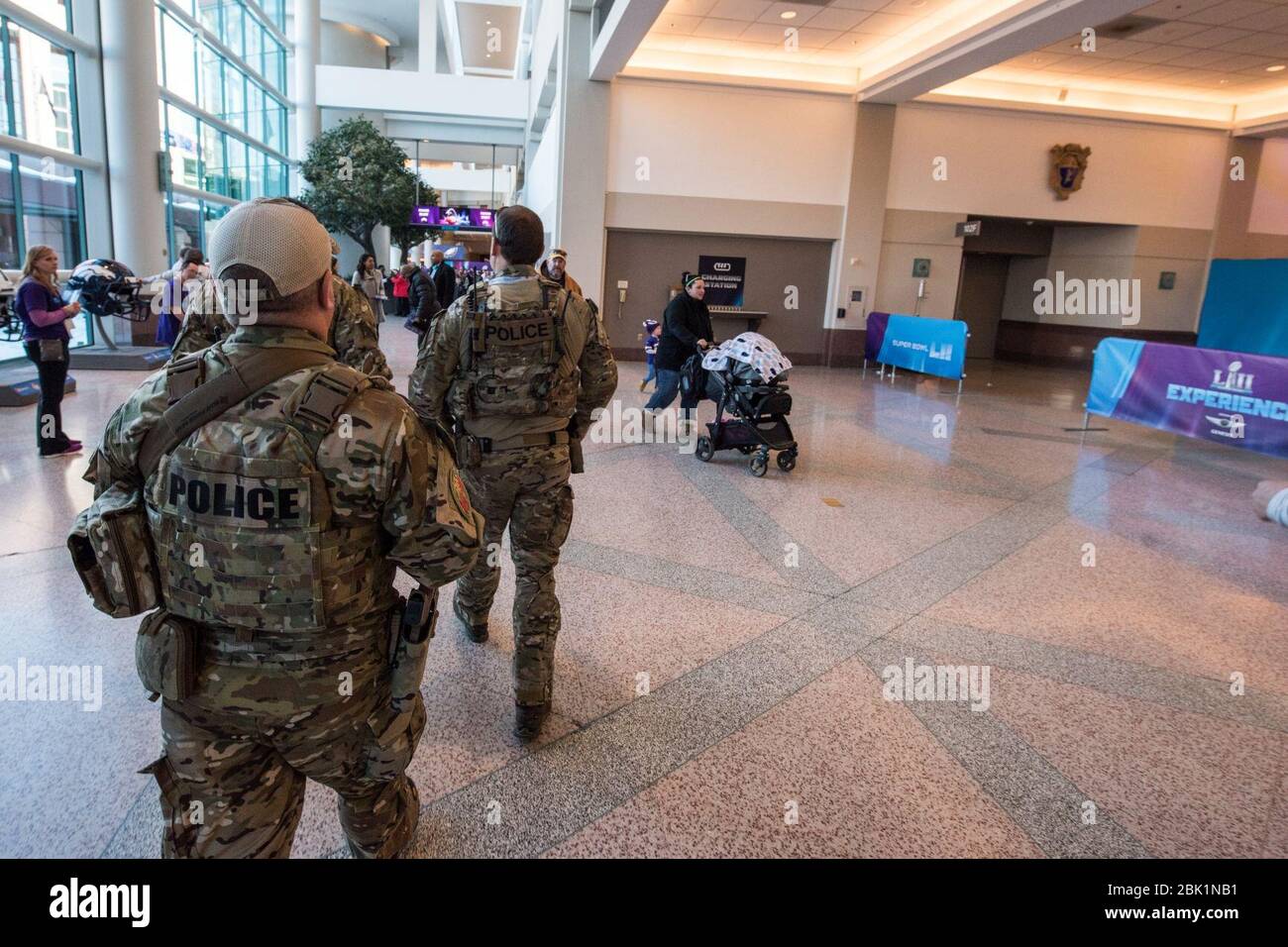 HSI SRT Security at the Minneapolis Convention Center Stock Photo - Alamy