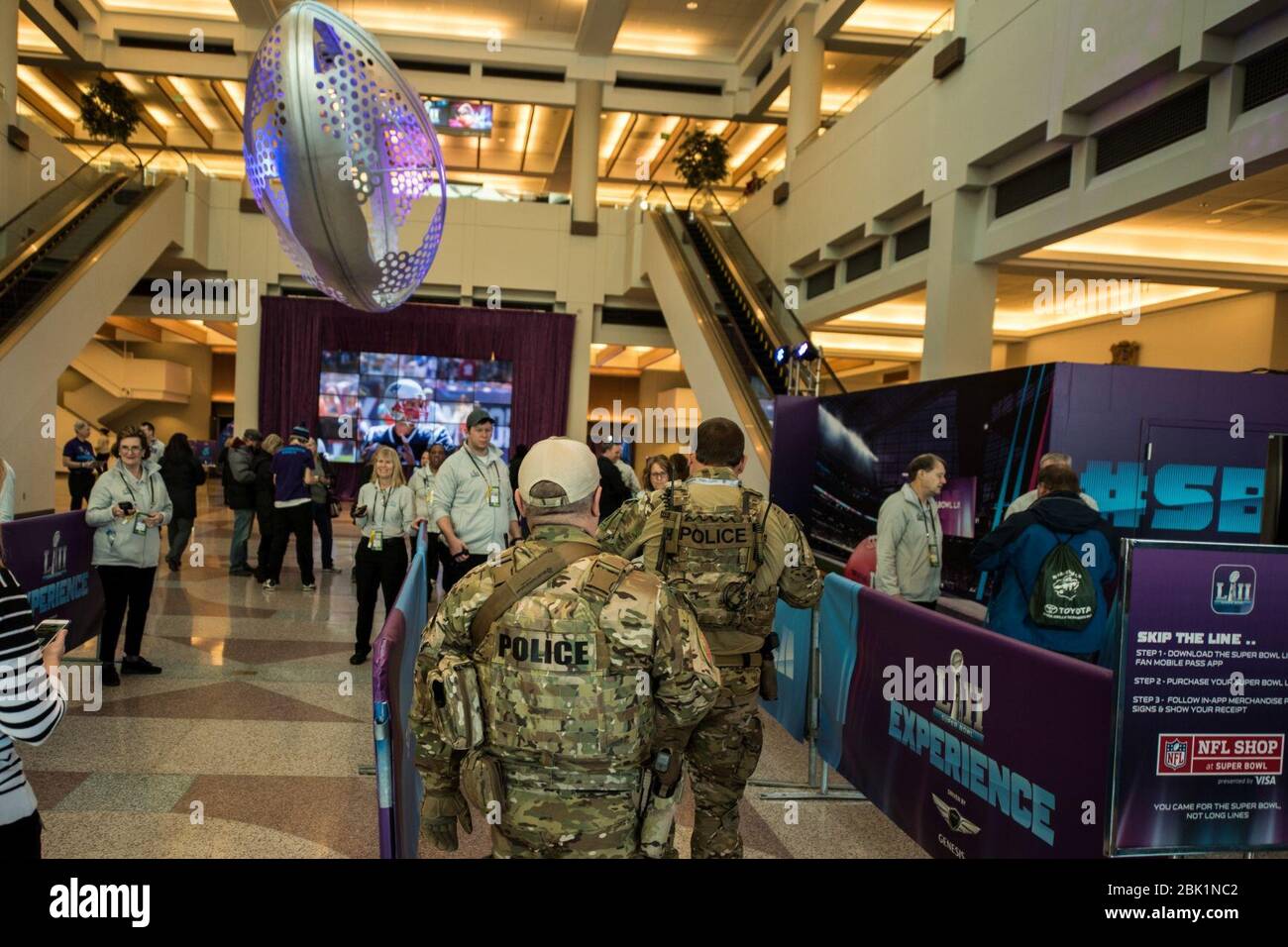 HSI SRT Security at the Minneapolis Convention Center Stock Photo - Alamy