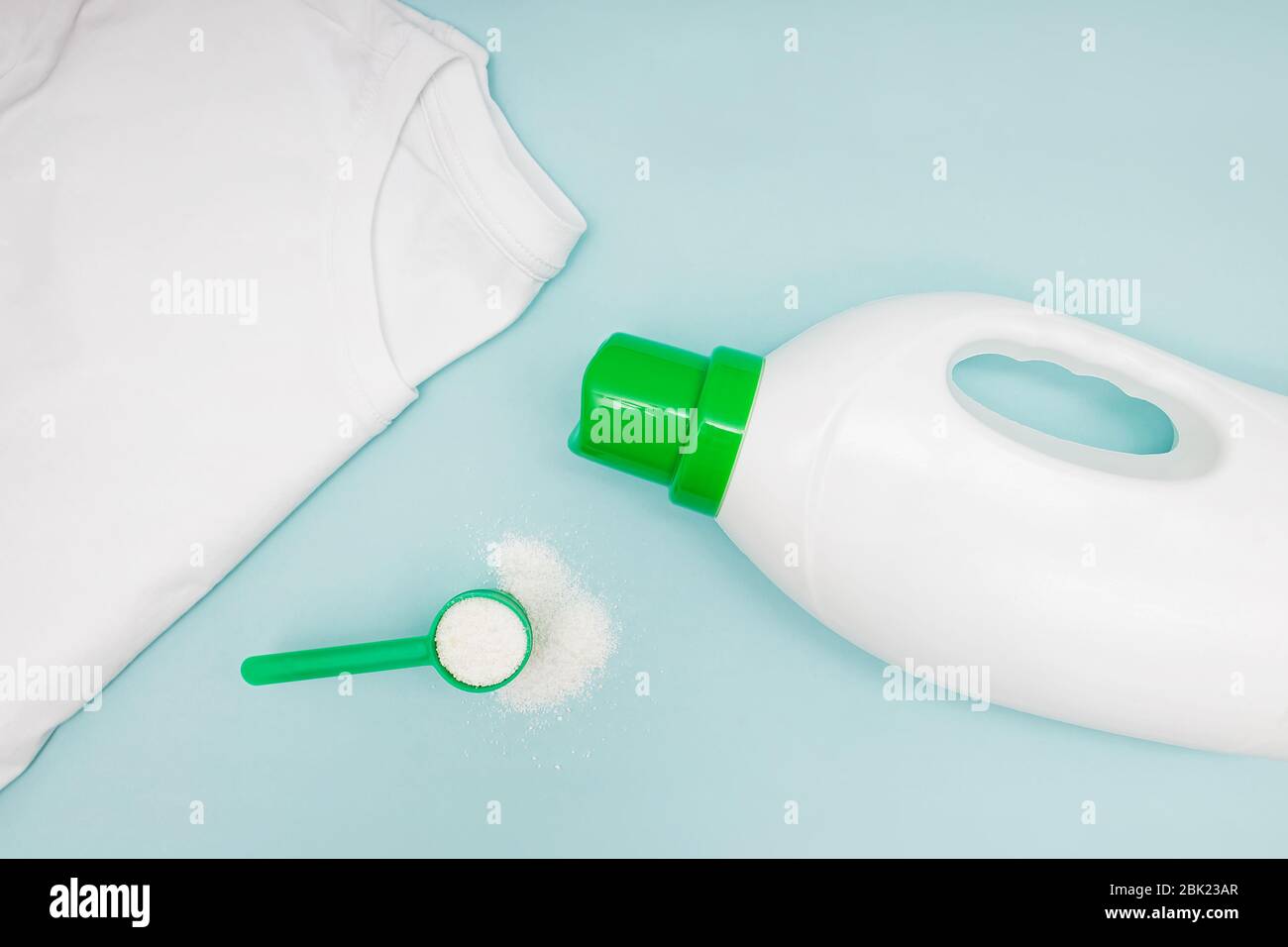 Liquid laundry detergents hi-res stock photography and images - Alamy