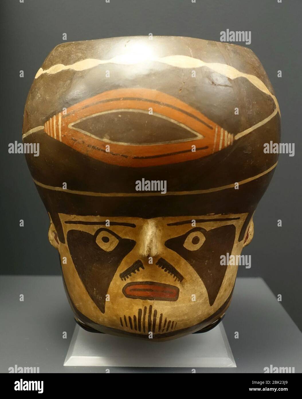 Human head effigy jar, Nasca, Peru, South Coast, Early Nasca period ...