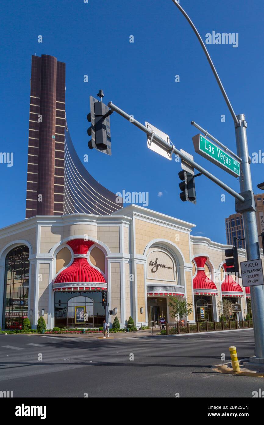 The wynn hotel sign hi-res stock photography and images - Alamy