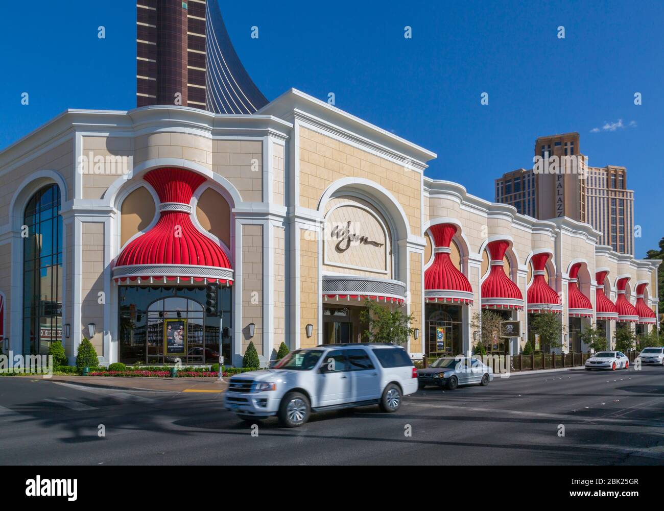 The wynn hotel sign hi-res stock photography and images - Alamy