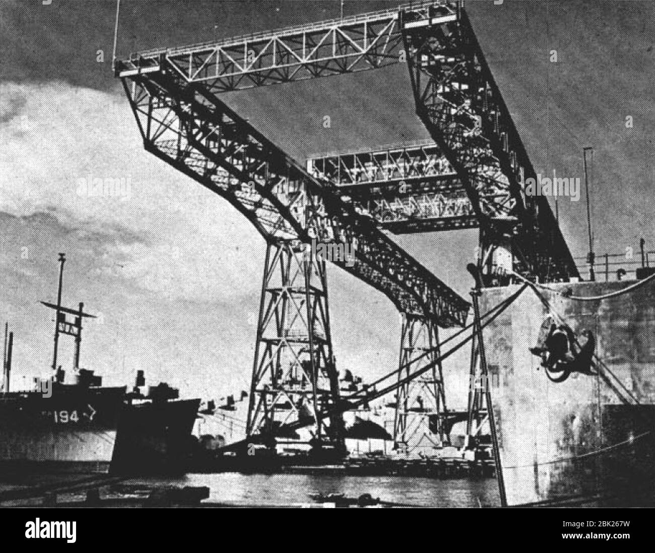 Hunters Point Navy Yard crane in 1947 Stock Photo - Alamy