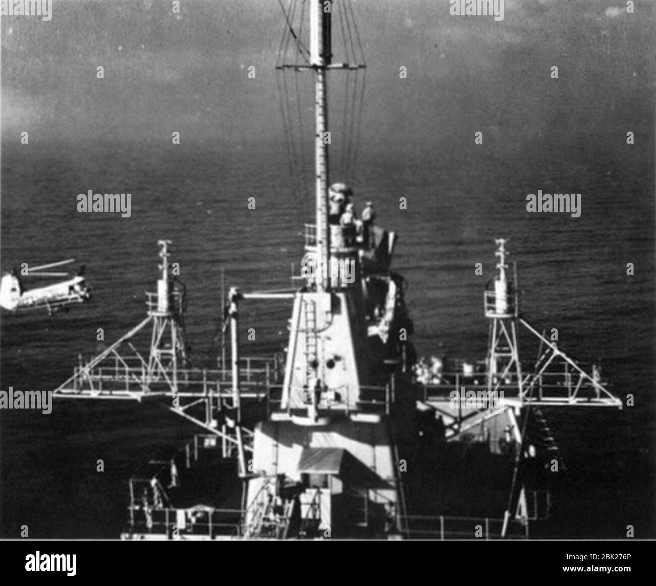 HUP Retriever approaching USS Long Beach (CGN-9) circa in 1962 Stock ...