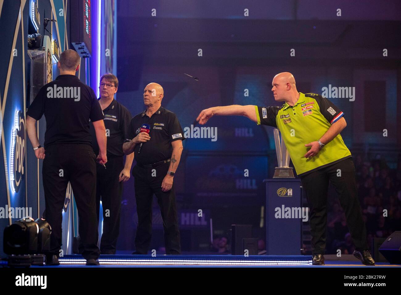 01-01-2020 Peter Wright wins the PDC World Championship 2020 in ...