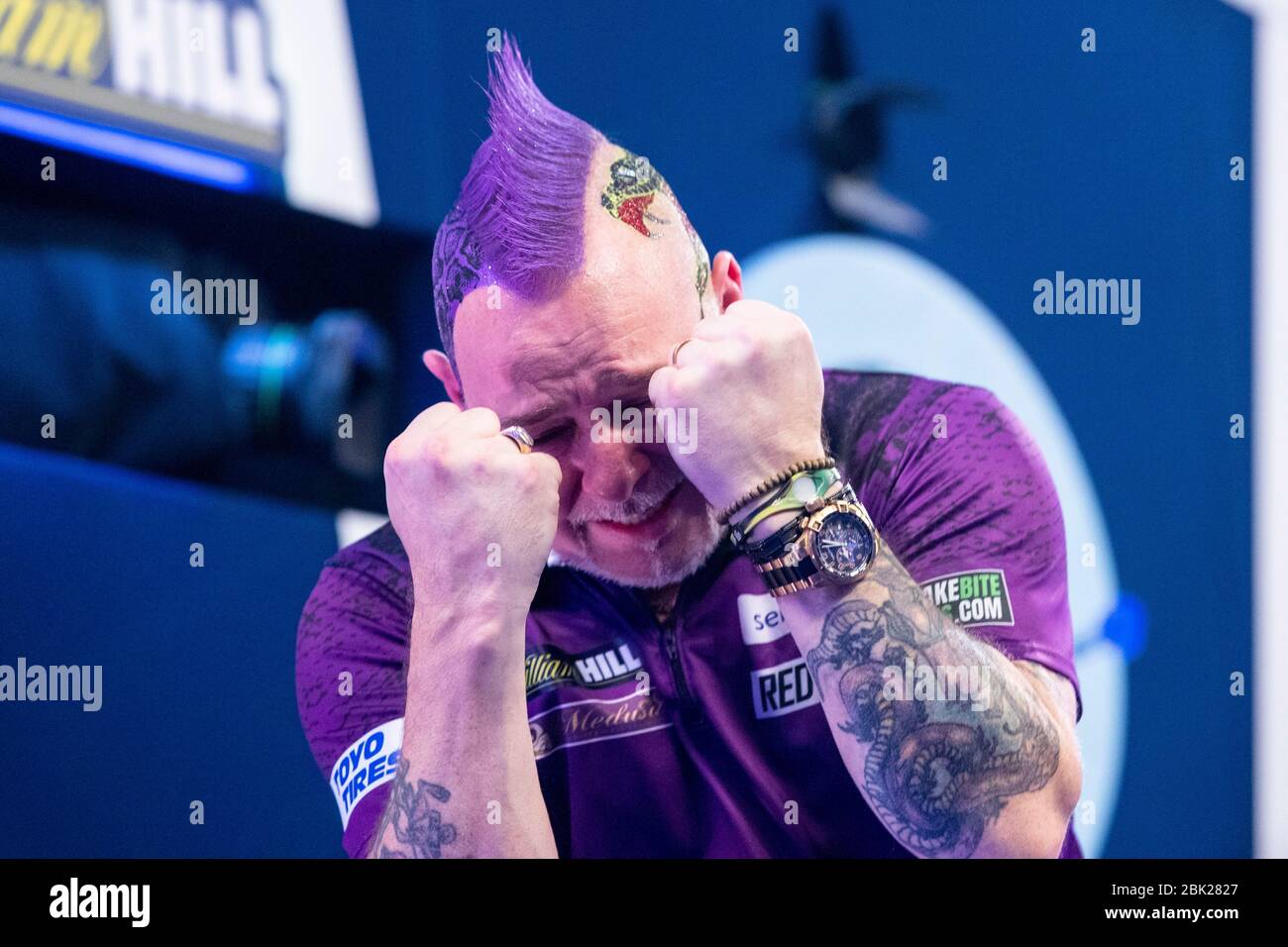 01-01-2020 Peter Wright wins the PDC World Championship 2020 in ...