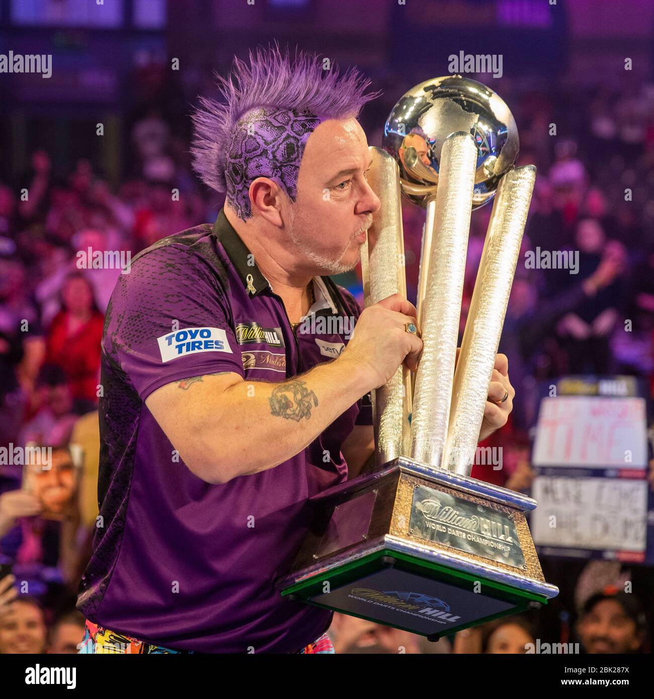 01-01-2020 Peter Wright wins the PDC World Championship 2020 in ...