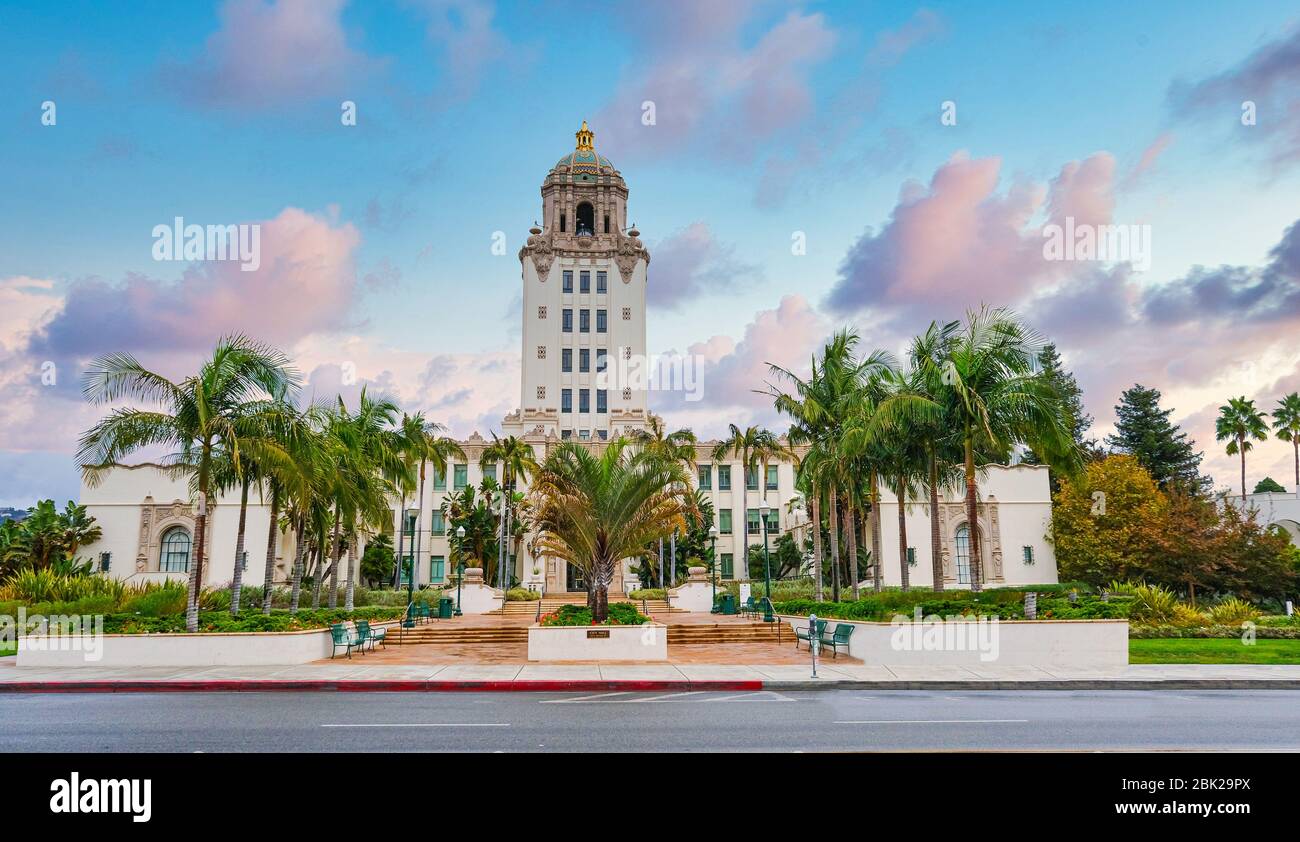 Beverly hills architecture hi-res stock photography and images - Alamy