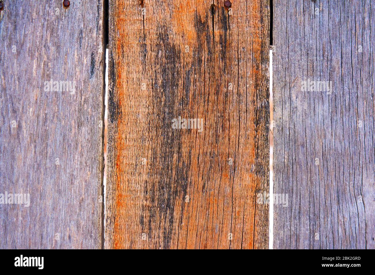 Wood texture old oak beams hi-res stock photography and images - Alamy