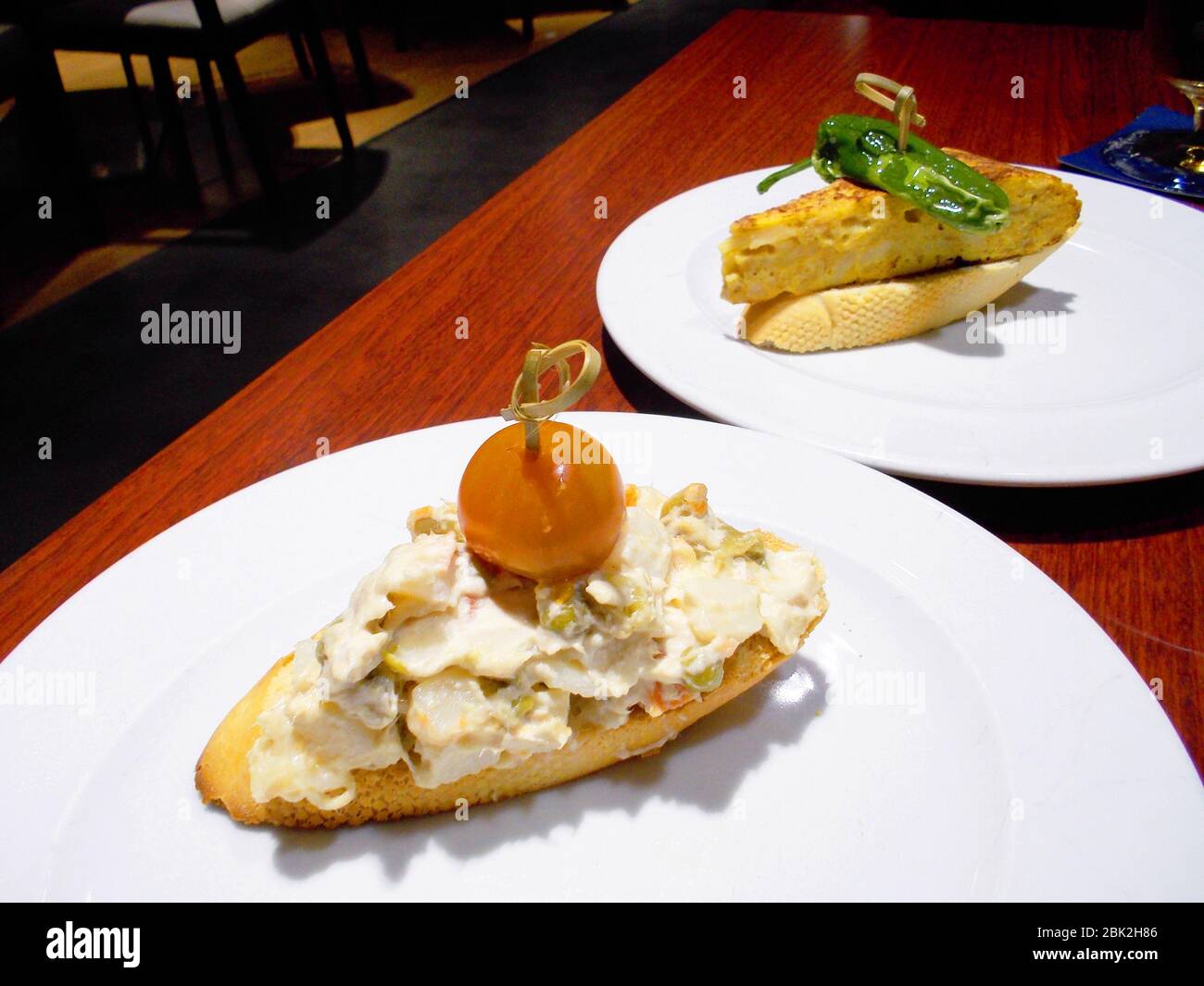 Tapas tipicas hi-res stock photography and images - Alamy