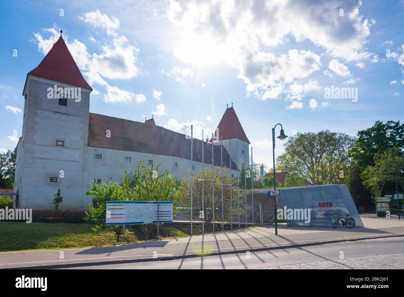 Schloss orth hi-res stock photography and images - Alamy