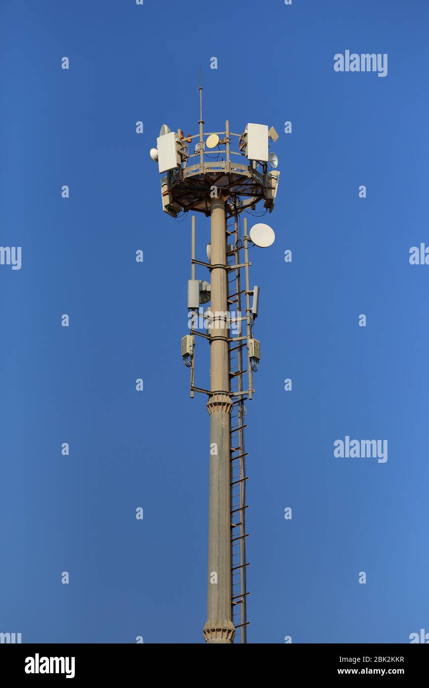 Bahrain phone hi-res stock photography and images - Alamy