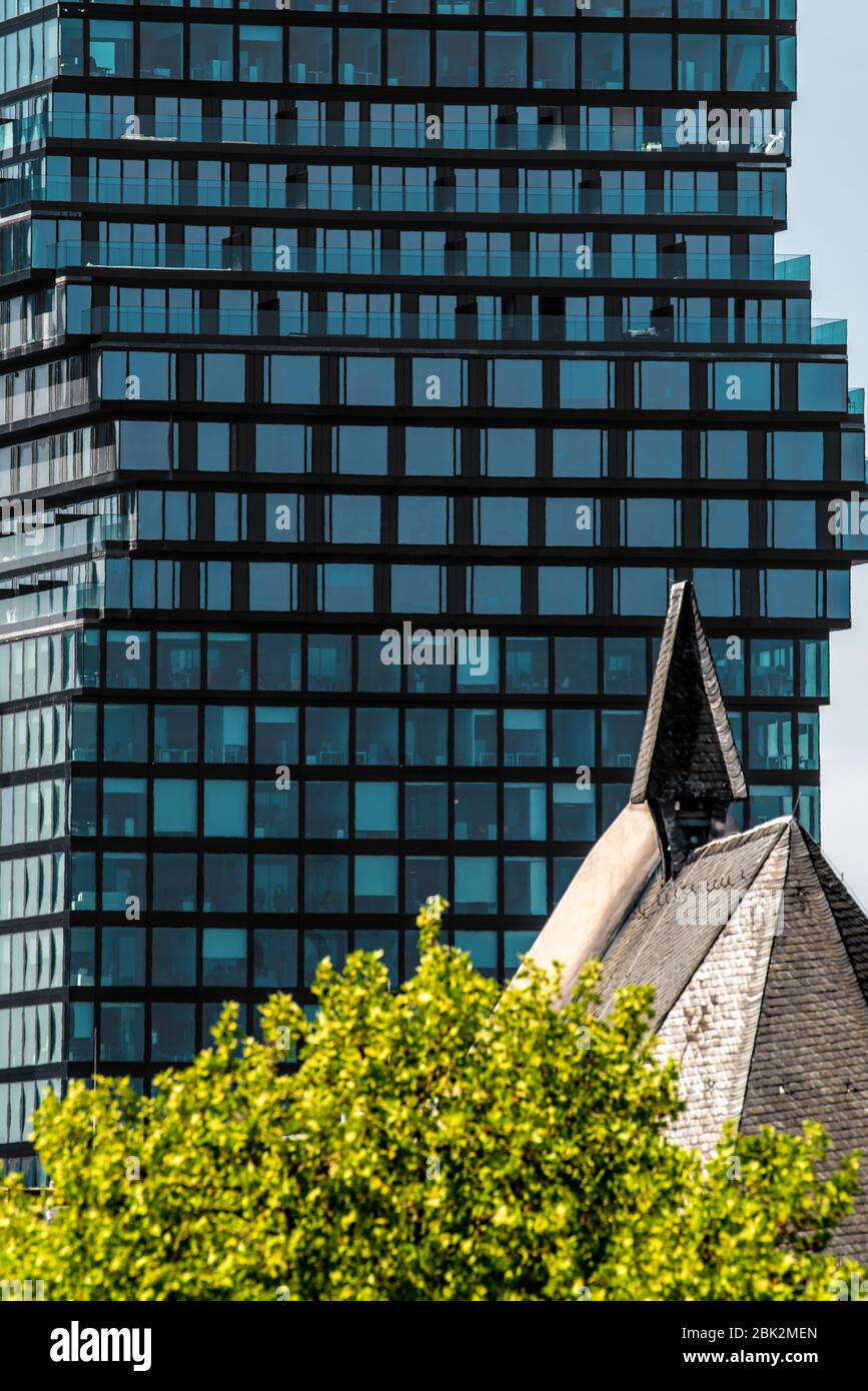 Frankfurt Innenstadt, interessante Architektur Stock Photo - Alamy