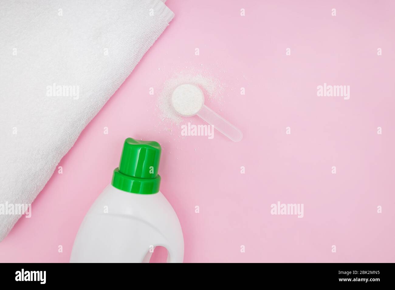 Laundry detergent bottles hi-res stock photography and images - Alamy