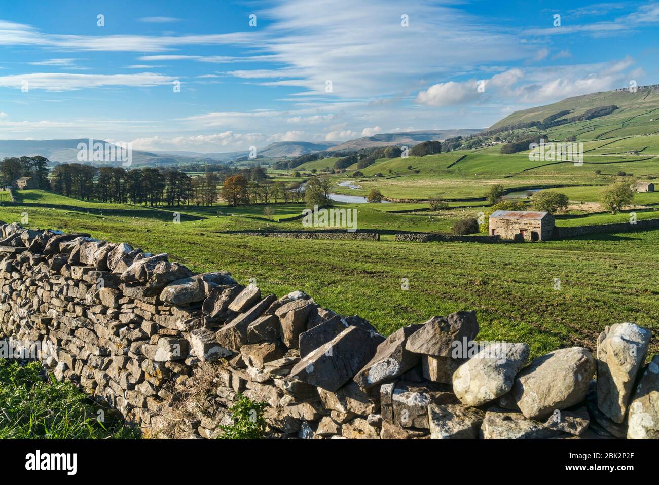 National park autumn colours yorkshire dales hi-res stock photography ...