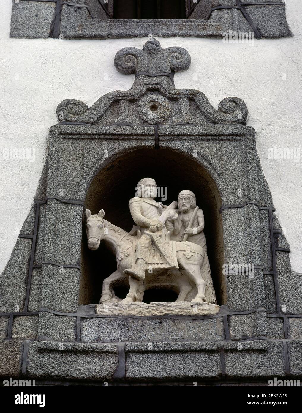 St martin de tours church statue hi-res stock photography and images ...