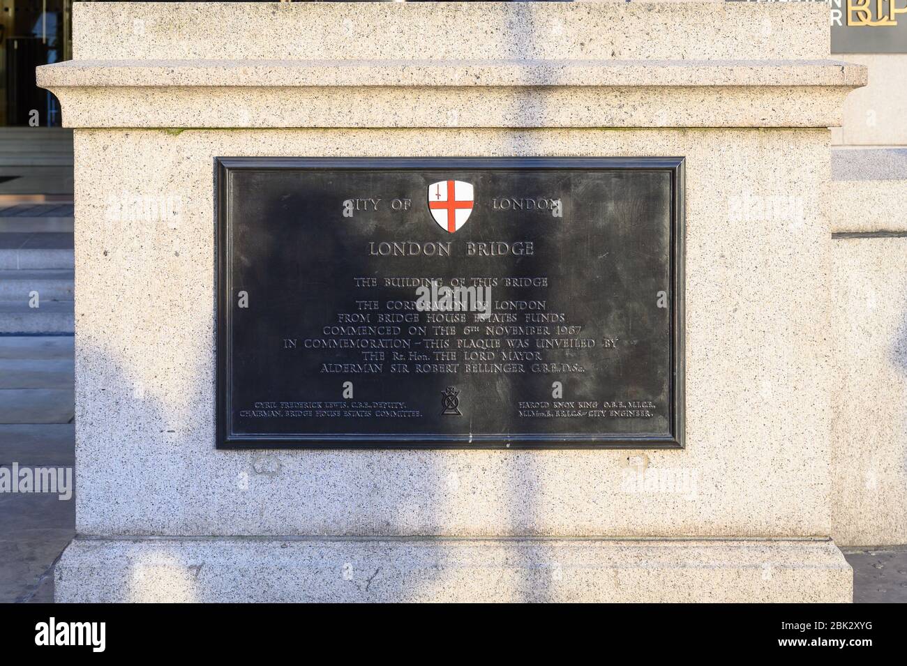 English bridge information plaque hi-res stock photography and images ...