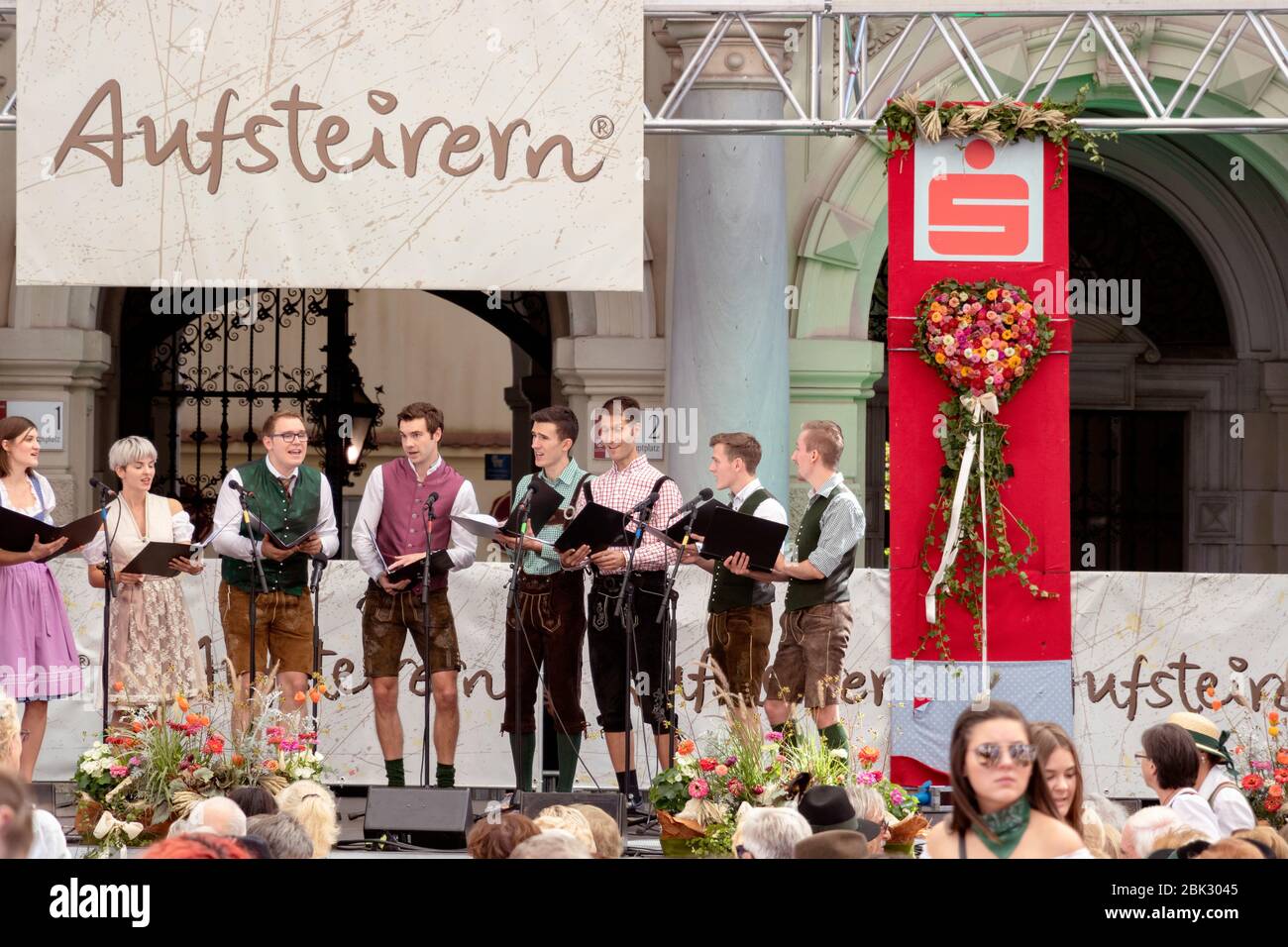 Graz/Austria - September 2019: annual autumn festival of Styrian folk ...