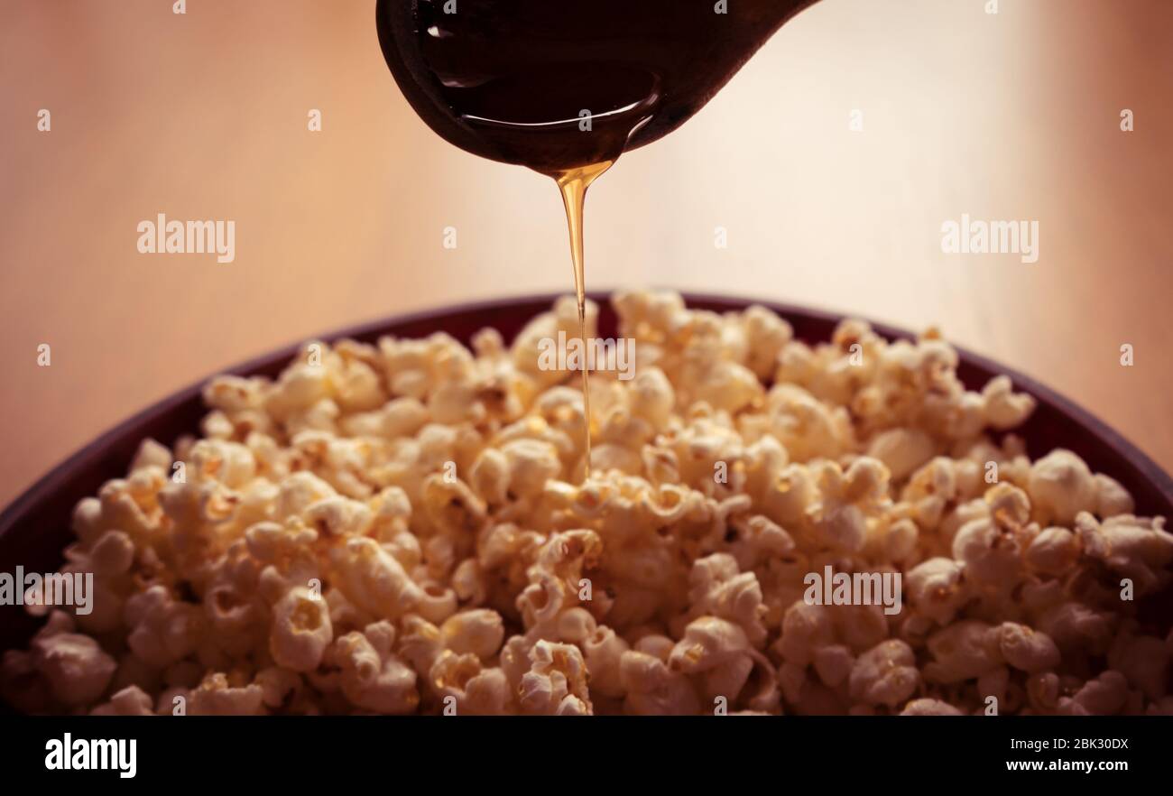 Honey popcorn hi-res stock photography and images - Alamy