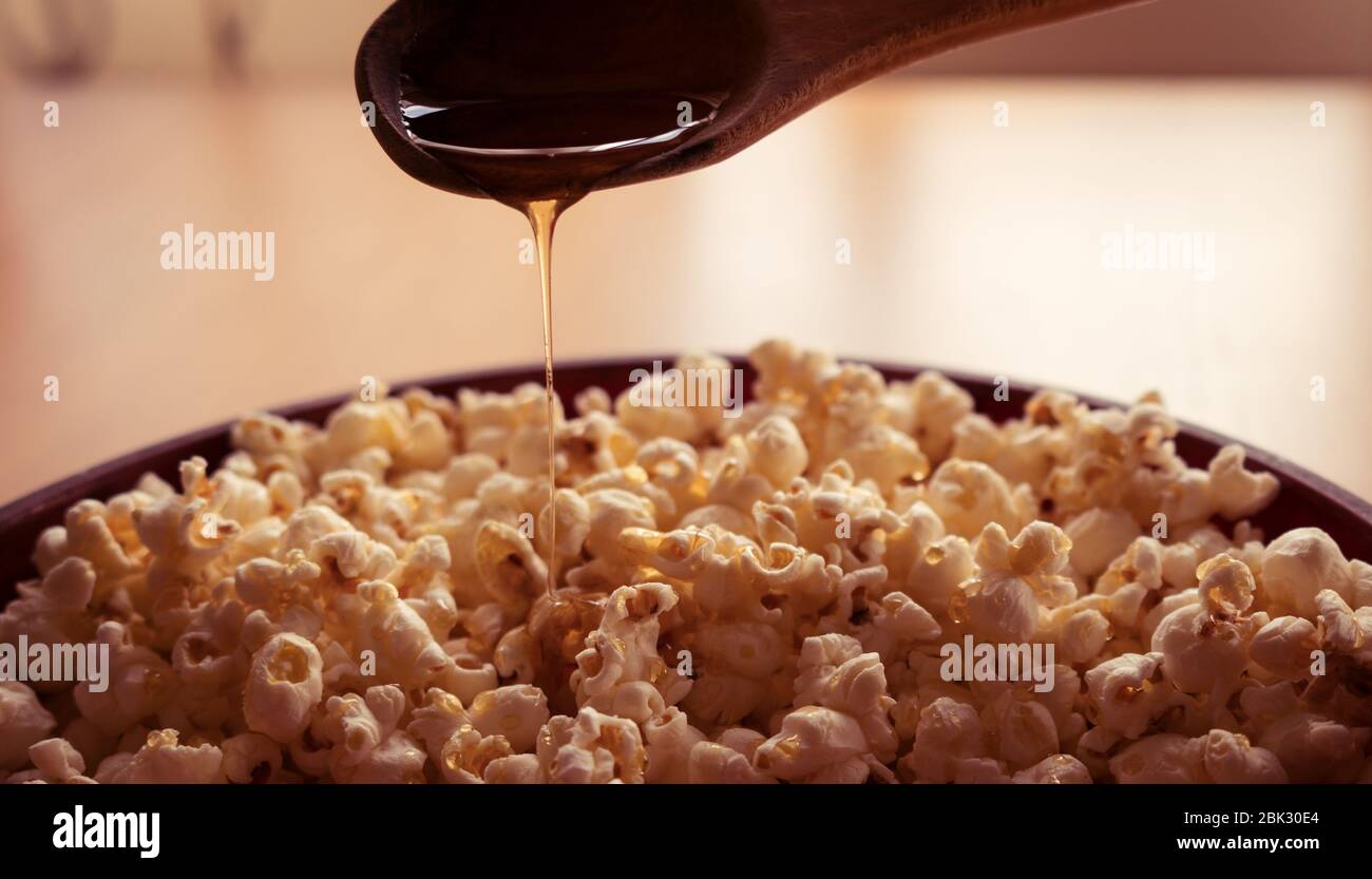 Honey popcorn hi-res stock photography and images - Alamy
