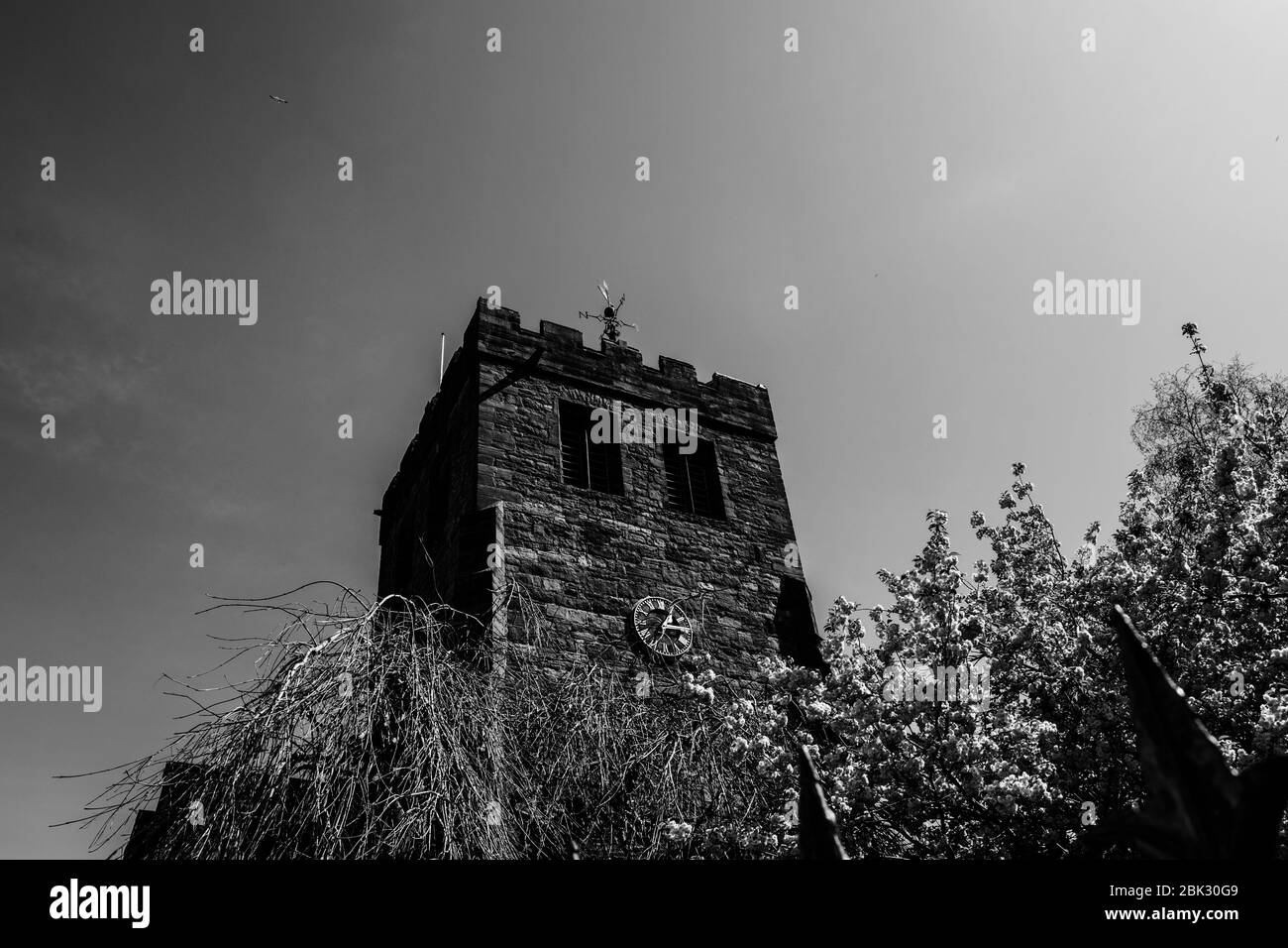 Uk church wedding Black and White Stock Photos & Images - Alamy