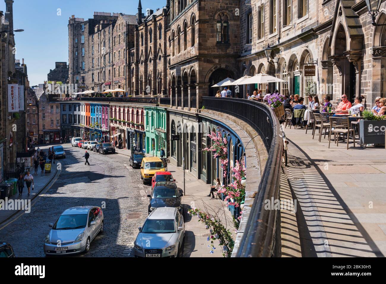 Edinburgh victoria street hi-res stock photography and images - Alamy