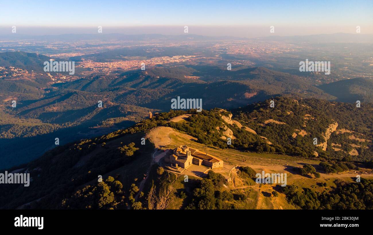 Monastery restaurant hi-res stock photography and images - Alamy