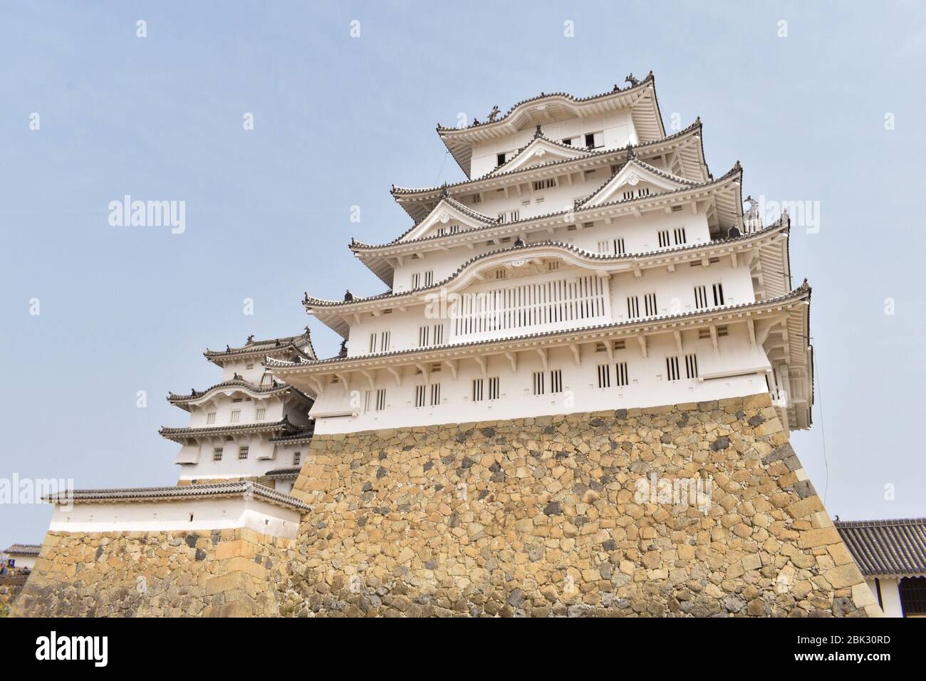 Himeji-jo castle, one of the few original castles, built in 1580, view ...