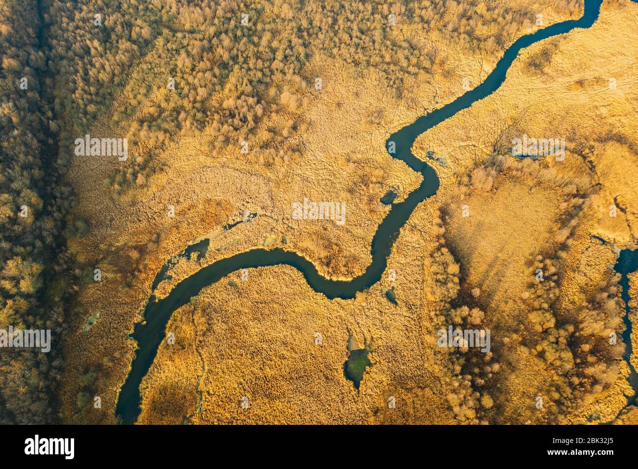 Flat dry marsh land hi-res stock photography and images - Alamy