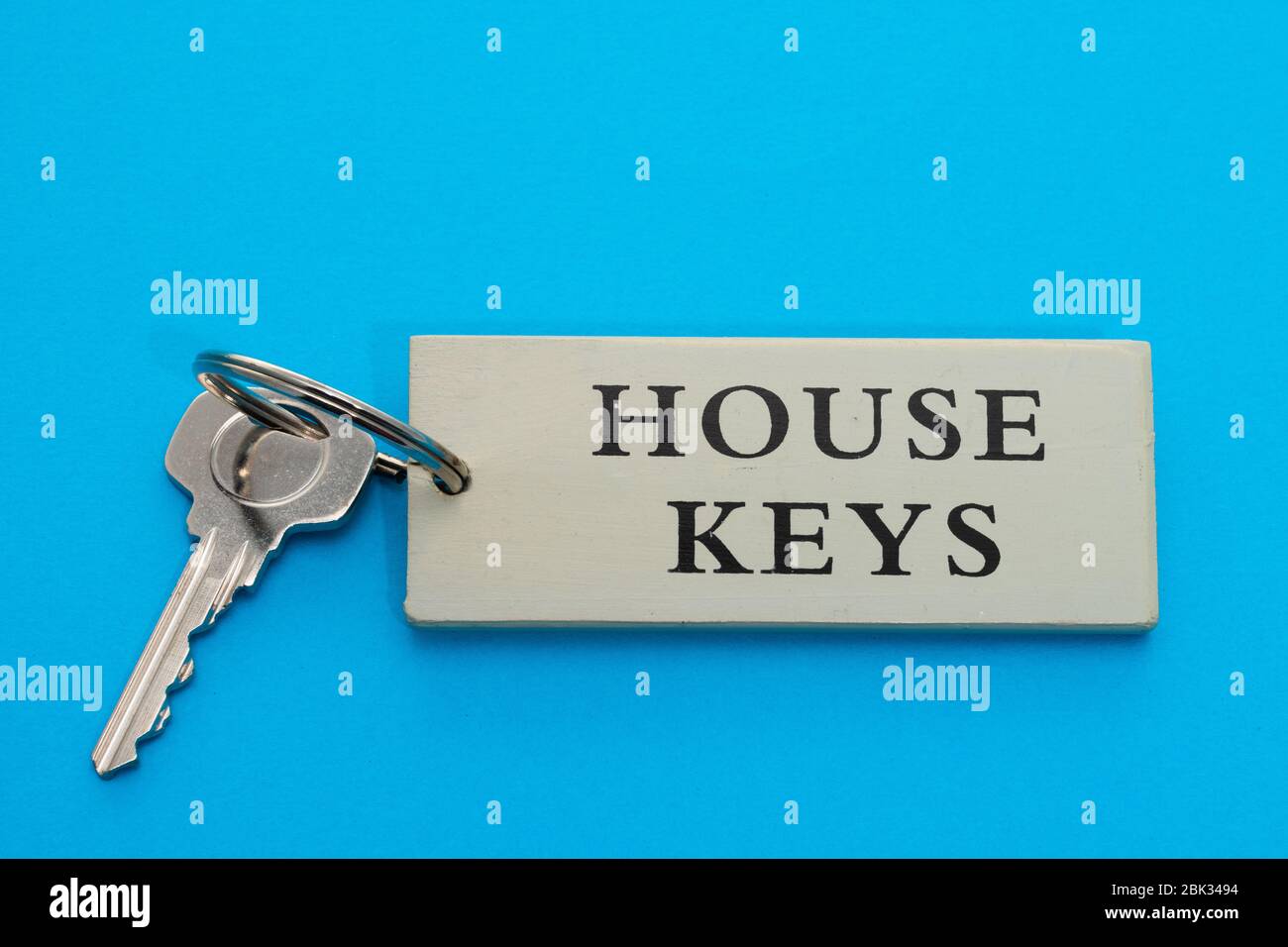 Plain blue background hi-res stock photography and images - Alamy