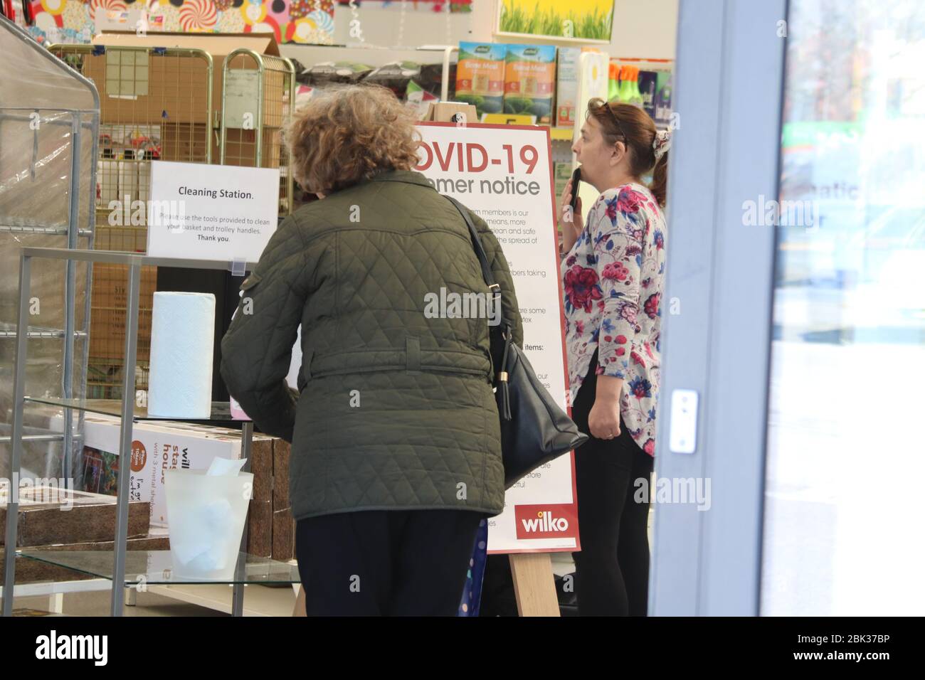 Supermarket queues across the country seem to keep growing as social ...