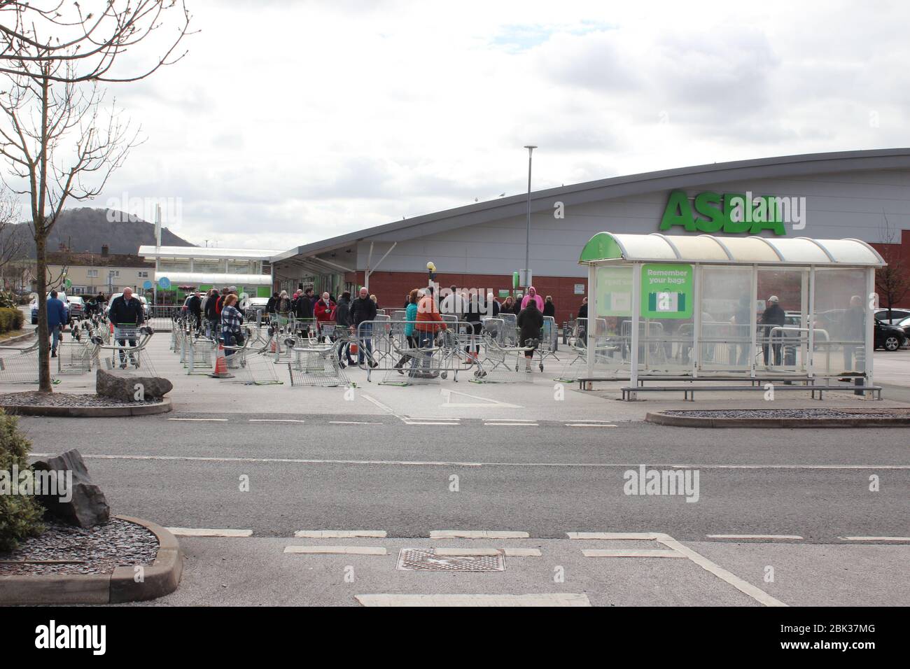 Supermarket queues across the country seem to keep growing as social ...