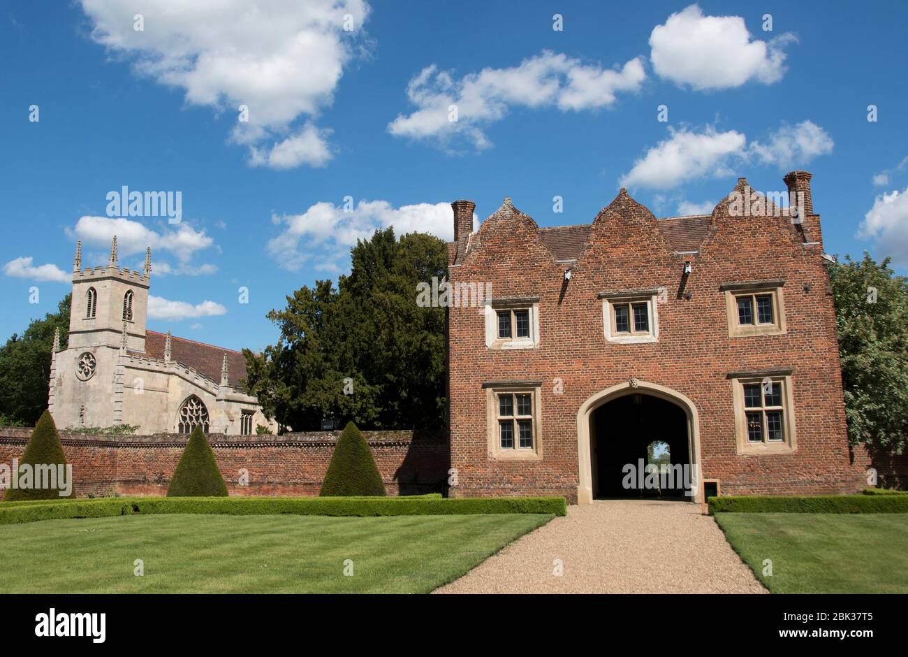 Topiary Box High Resolution Stock Photography and Images - Alamy