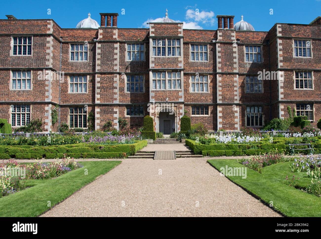 Doddington Hall walled garden with formal parterre Stock Photo - Alamy