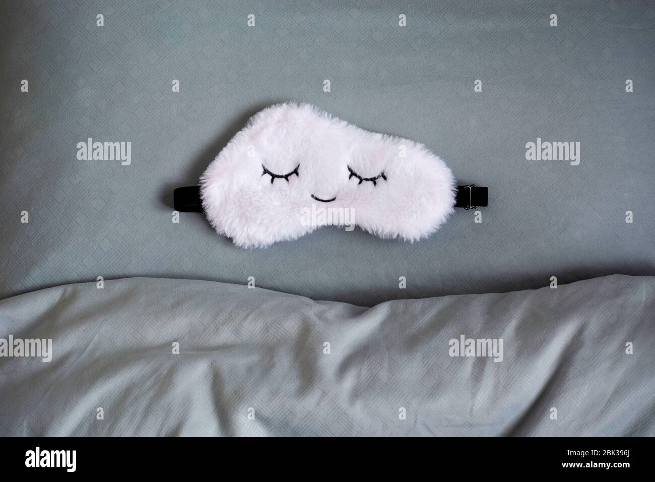 Sleep mask hi-res stock photography and images - Alamy