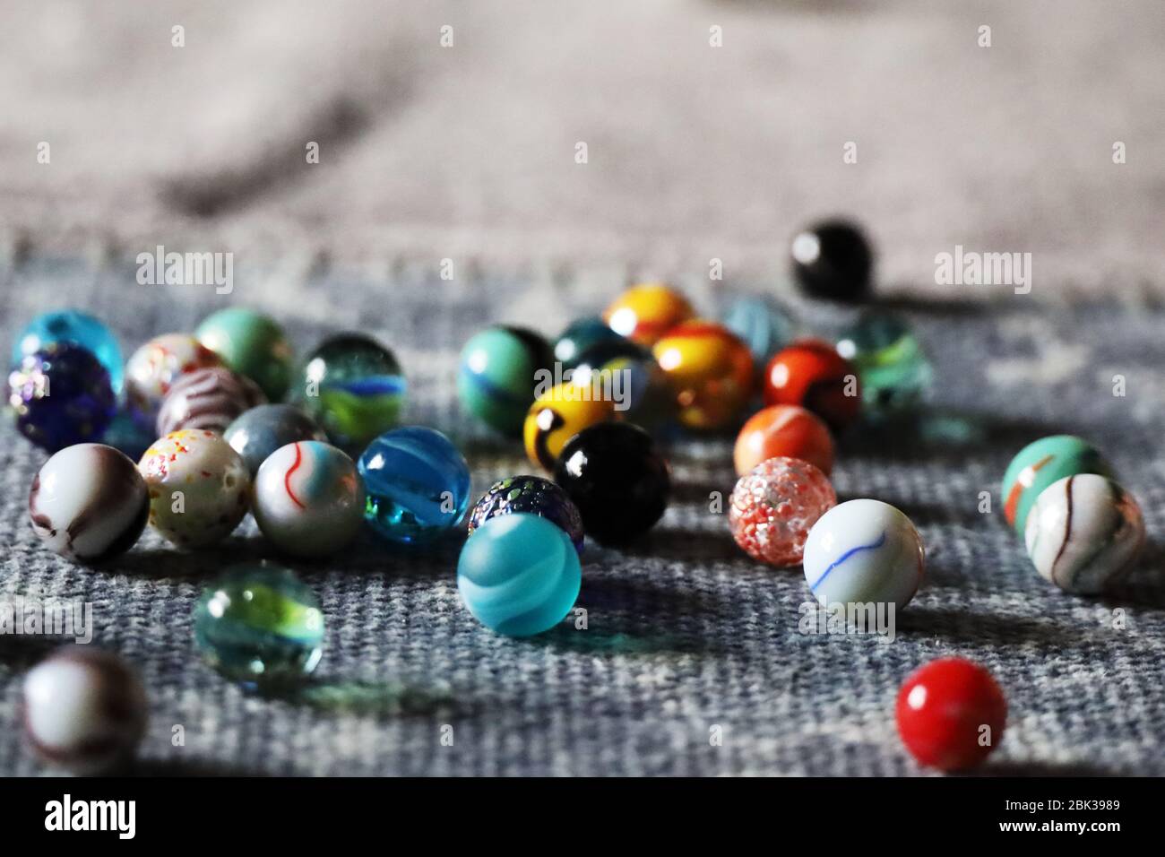 Green marble ball hi-res stock photography and images - Alamy