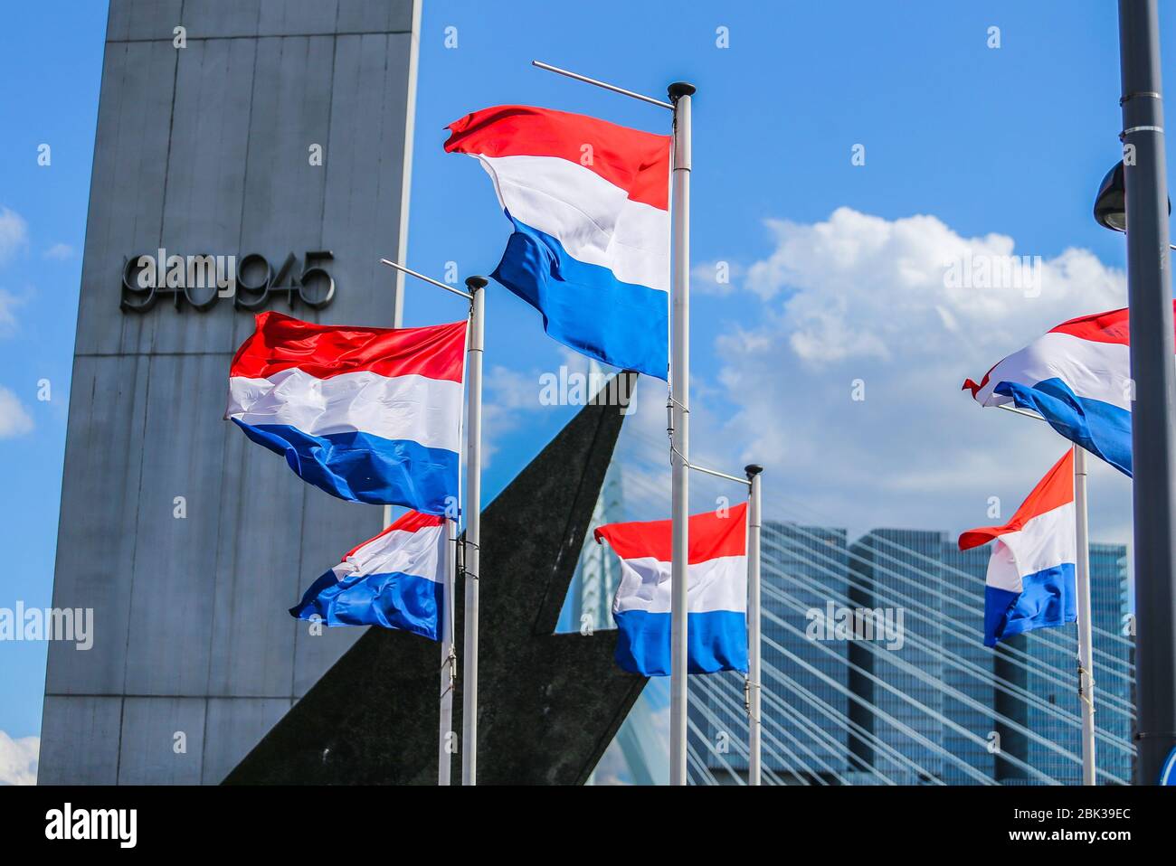 Rotterdam, Netherlands. 30th Apr, 2020. Rotterdam - 30-4-2020, Vlag ...