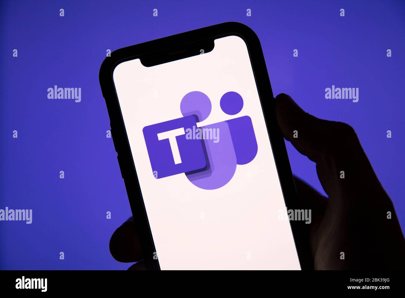 Microsoft teams symbol hi-res stock photography and images - Alamy