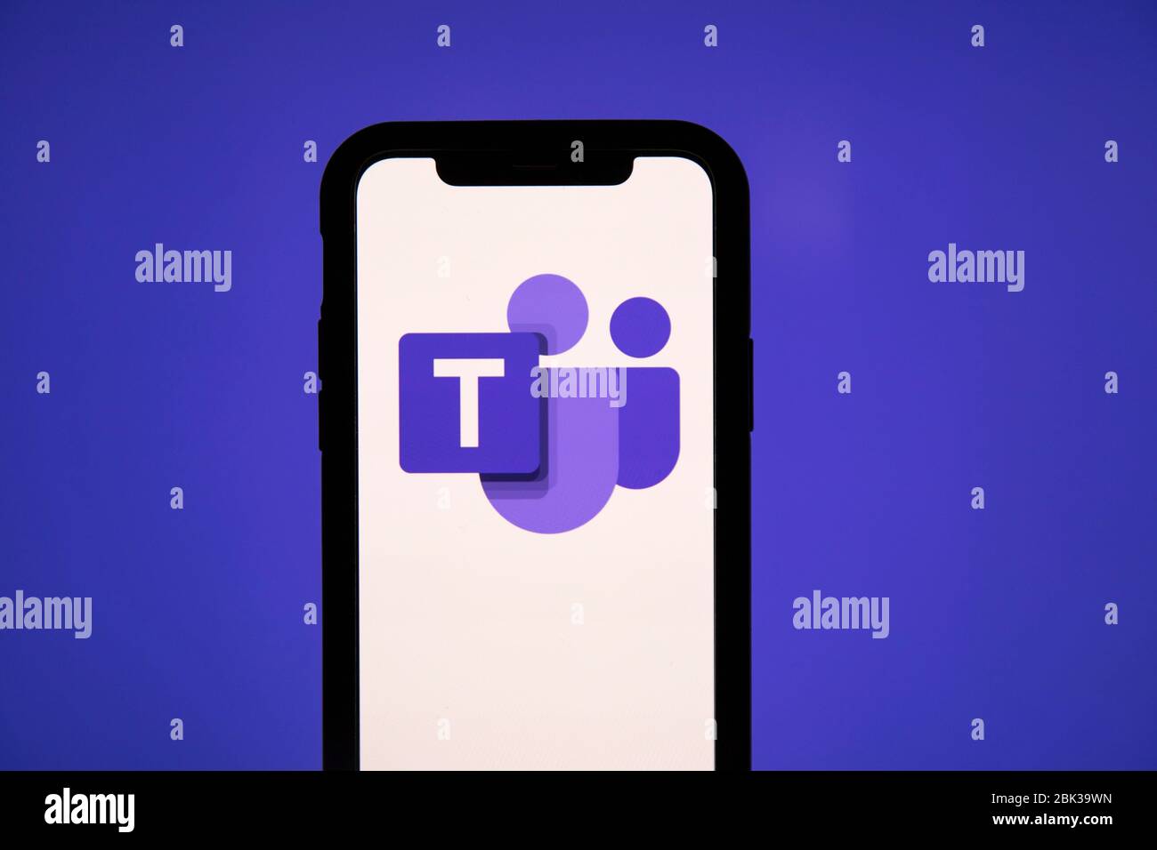 Microsoft teams symbol hi-res stock photography and images - Alamy