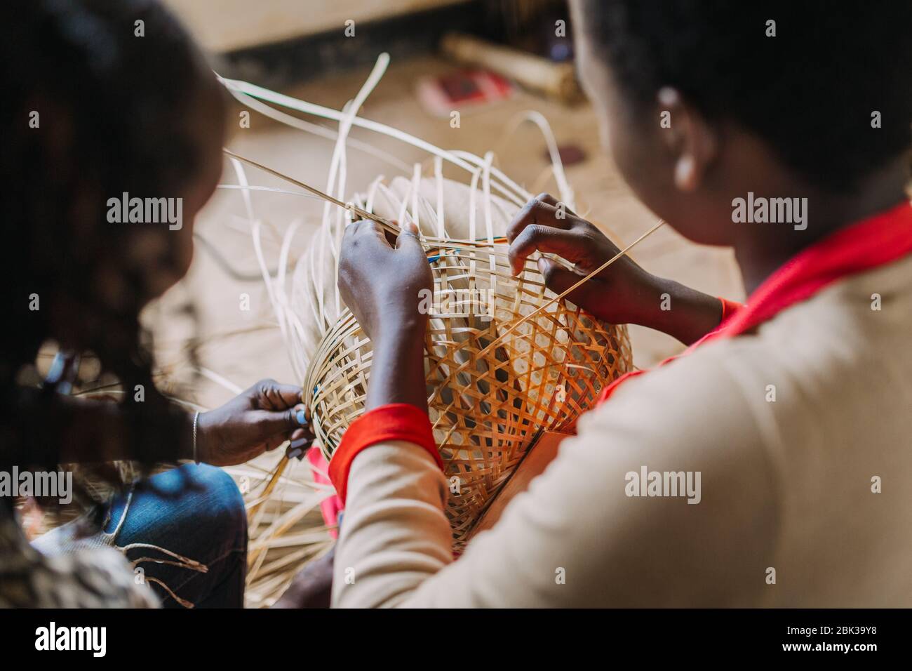 Basket Weaving Rwanda High Resolution Stock Photography and Images - Alamy