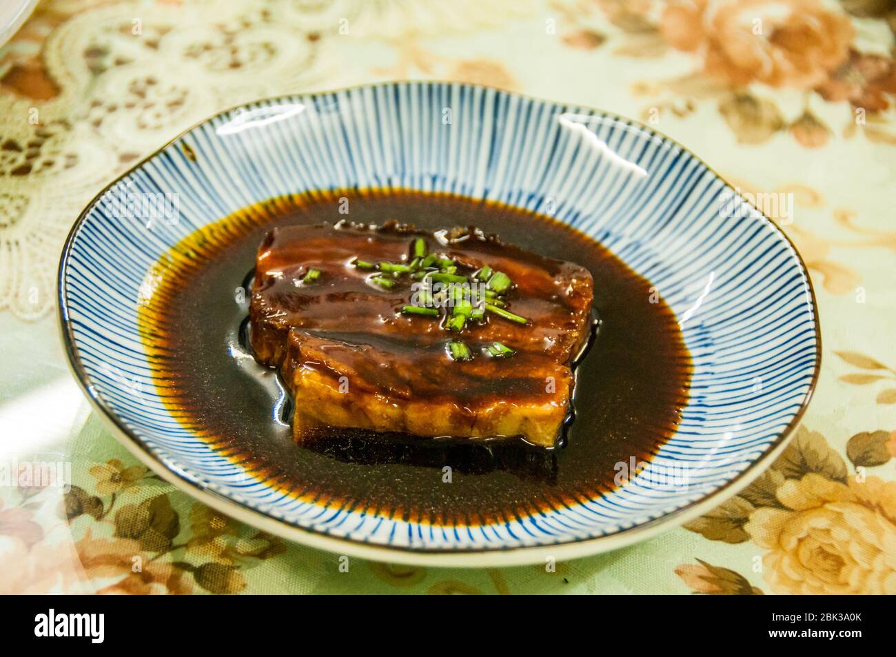 Traditional shanghainese cuisine hi-res stock photography and images ...