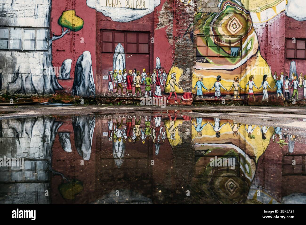 Graffiti or Murals at October Street in Minsk Stock Photo - Alamy