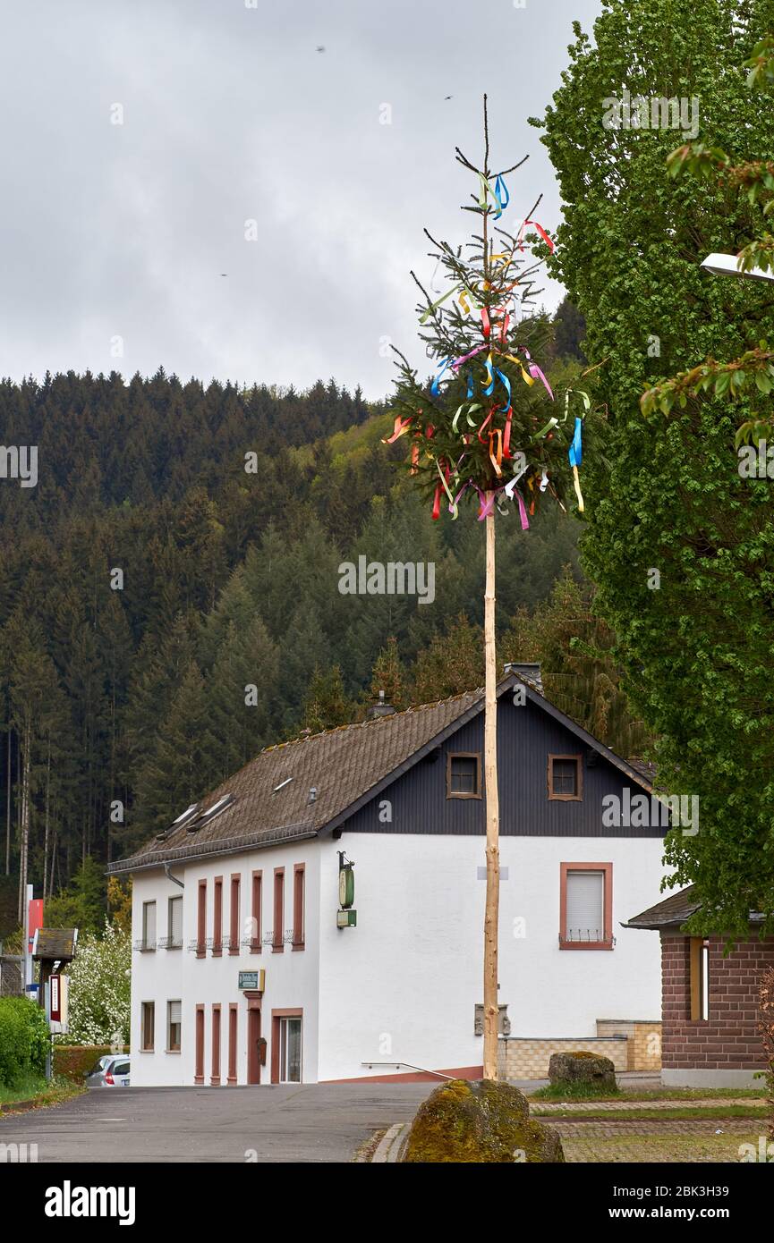 Maypole drawing hi-res stock photography and images - Alamy