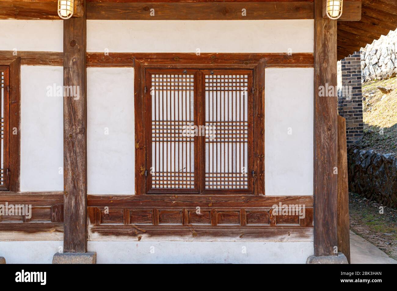 Traditional window of Hanok. Korean traditional window or Door Stock ...