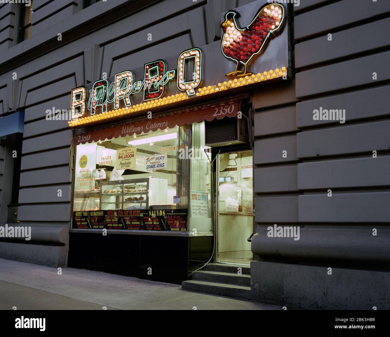 Storefront 1950s hi-res stock photography and images - Alamy