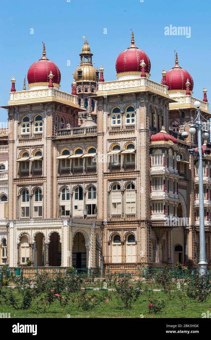 Mysore Palace the beauty of ancient Indian architecture and culture ...