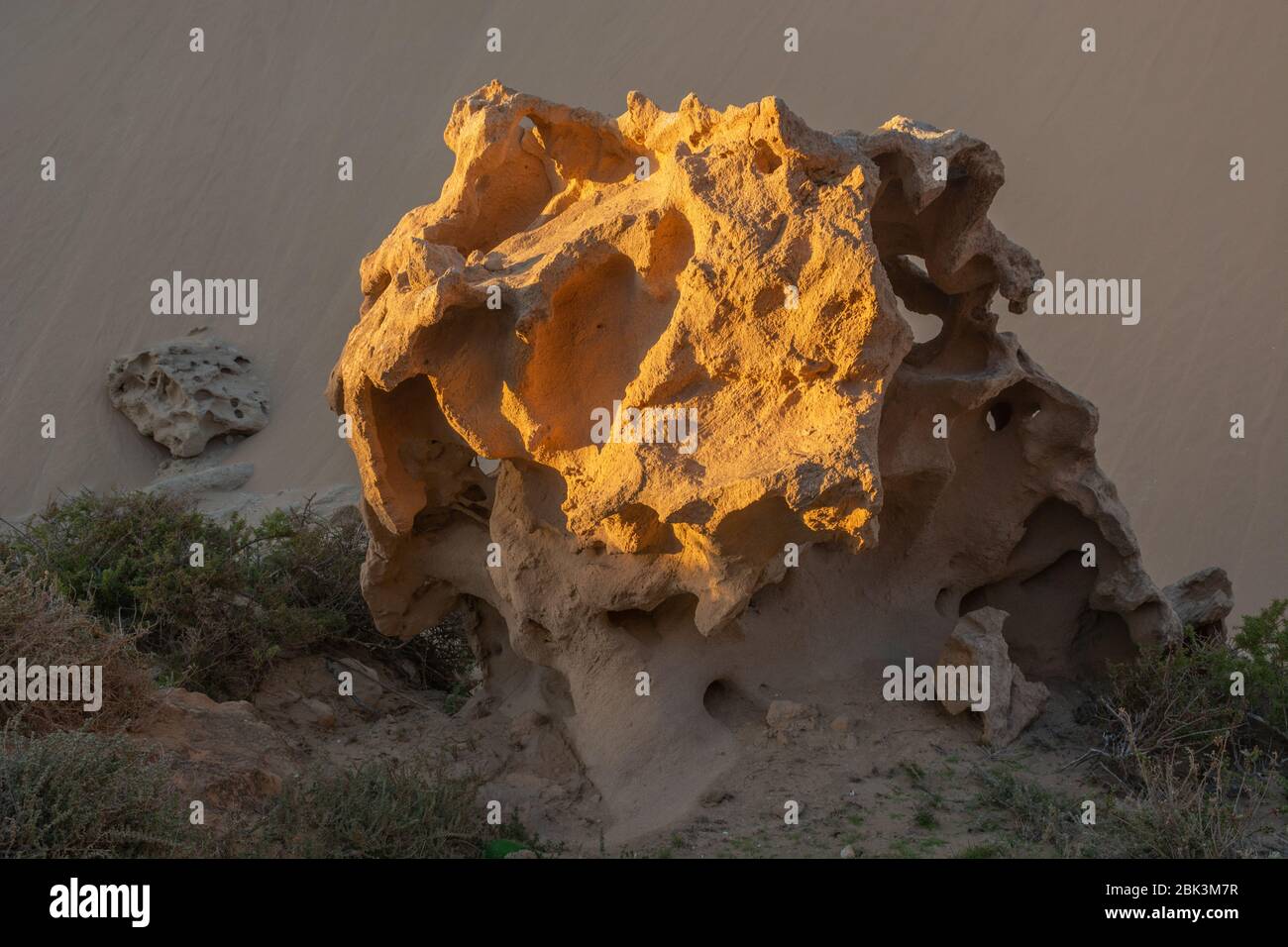 Rock formation in the Sahara Desert in southern Morocco Stock Photo - Alamy
