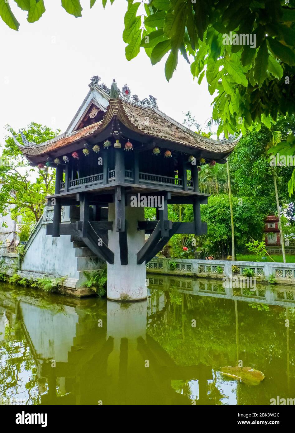 Chua Mot Cot Pagoda, Hanoi, Vietnam Stock Photo - Alamy