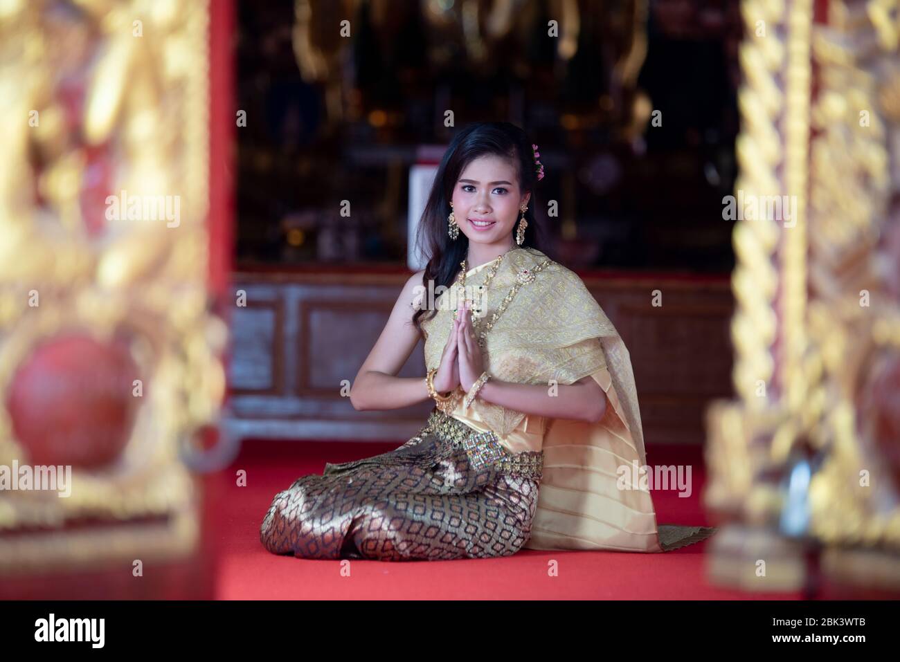 Beautiful Thai girl in traditional dress costume, temple thailand Stock ...