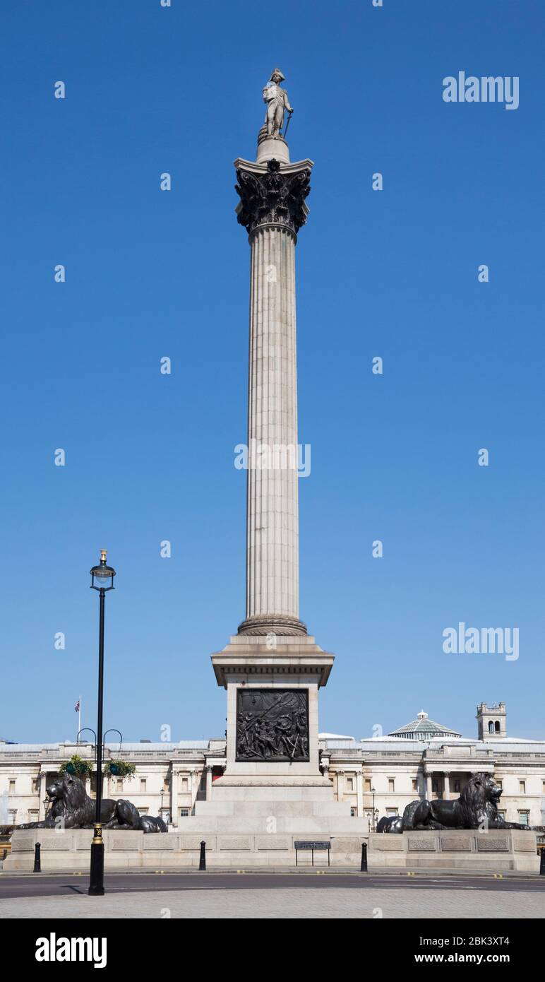 Nelsons column and Trafalgar Square – with the National Gallery in the ...